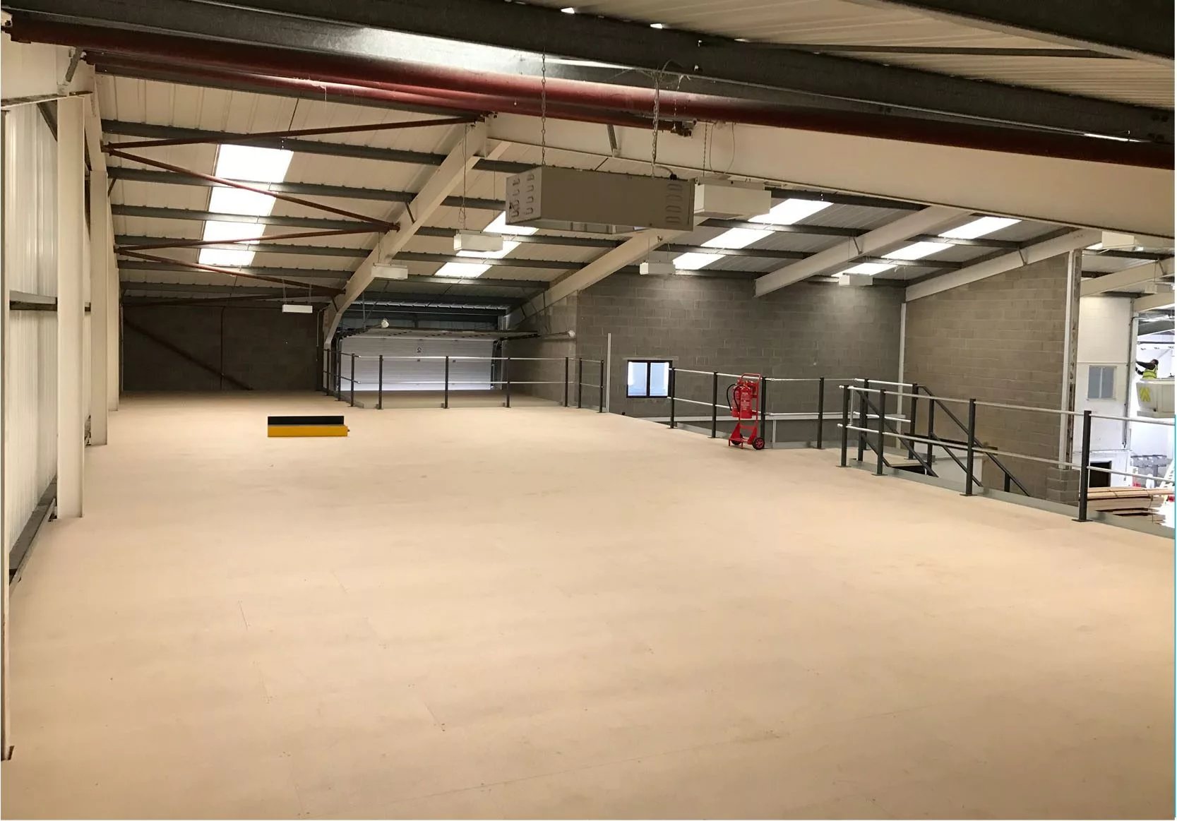 What is a Mezzanine Floor? - The Mezzanine Company